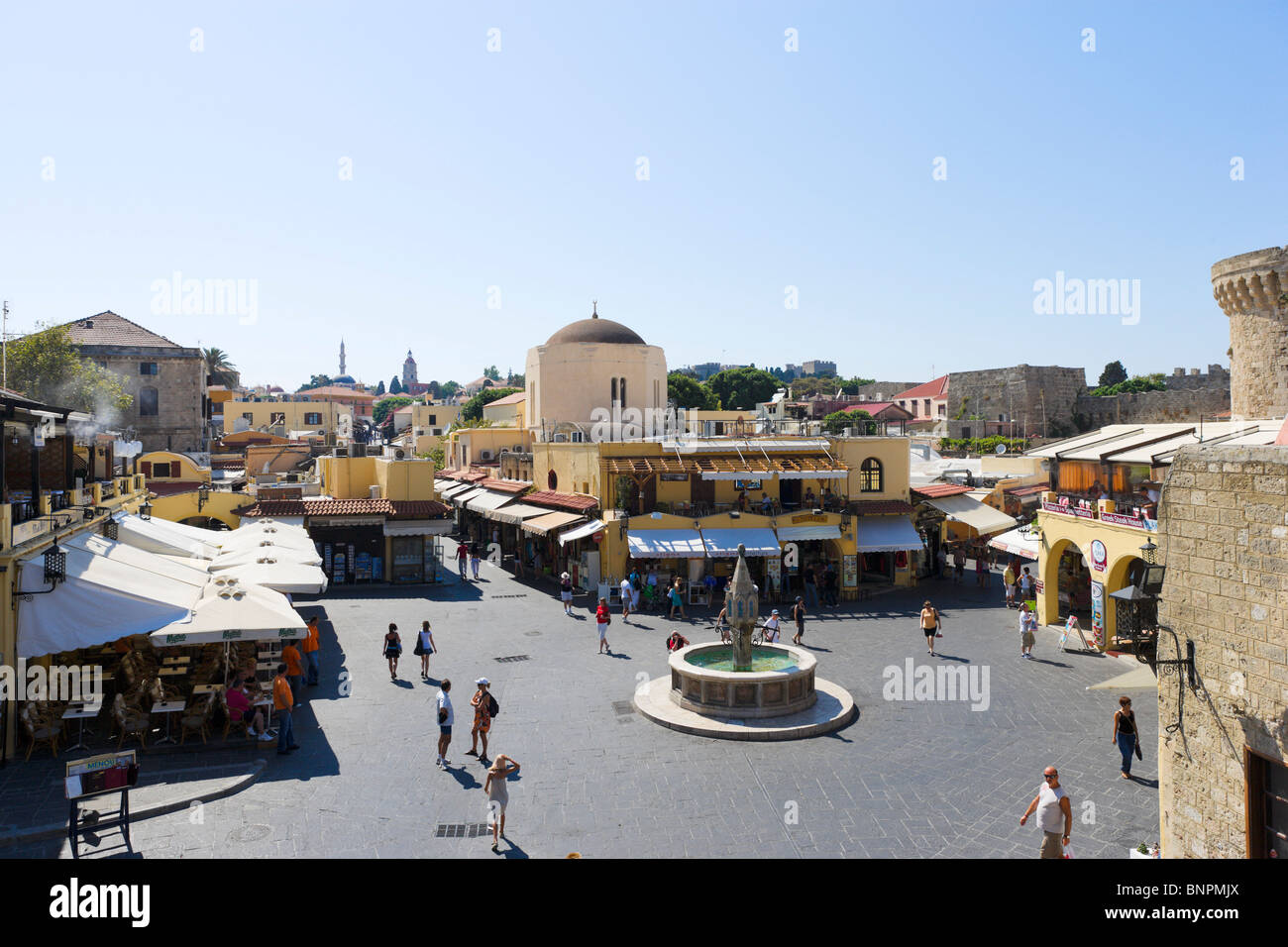 Ippokratous Square in the Old Town, Rhodes Town, Rhodes, Greece Stock ...