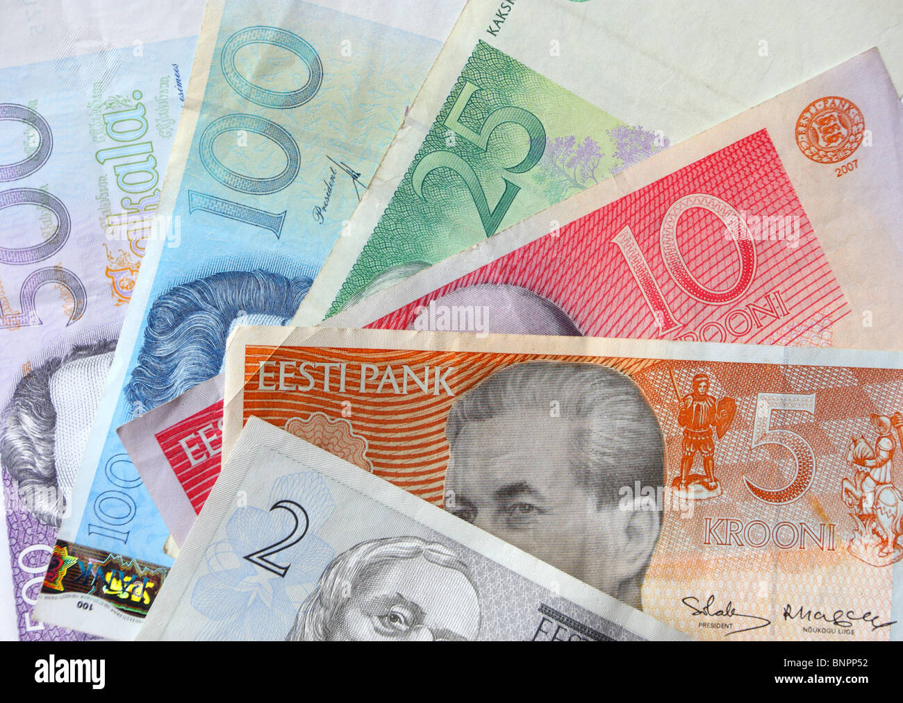 Estonian paper bank notes Stock Photo - Alamy