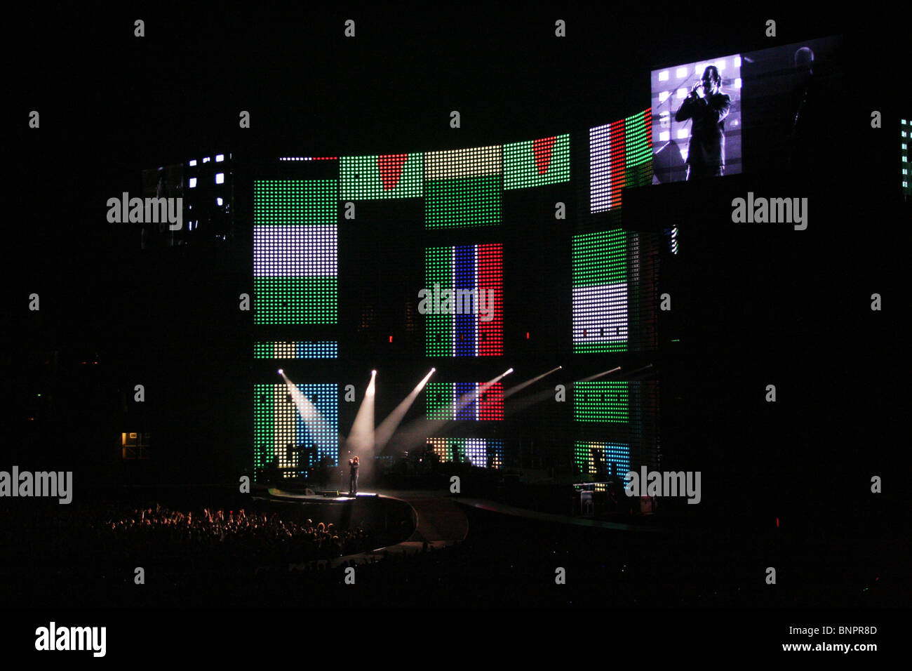 U2 concert fans hi-res stock photography and images - Alamy