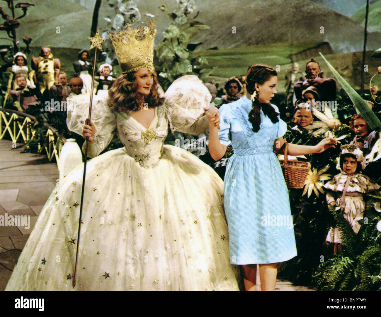 BILLIE BURKE JUDY GARLAND THE WIZARD OF OZ (1939 Stock Photo - Alamy