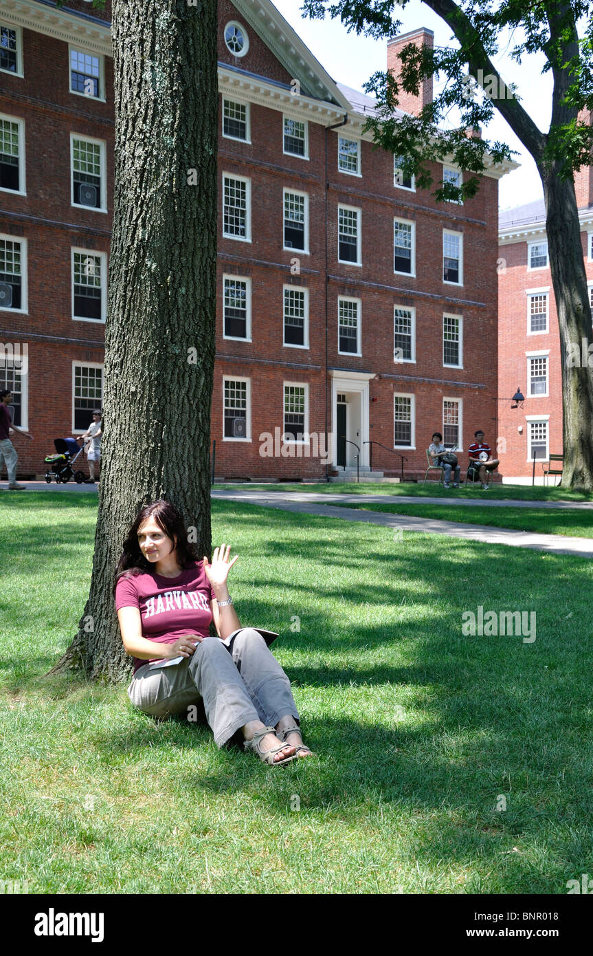 Female harvard student harvard university hi-res stock photography and ...