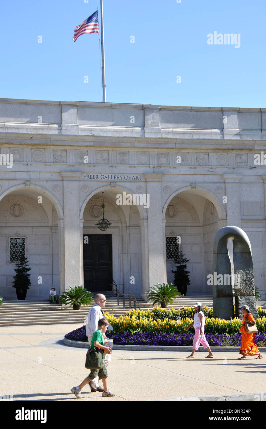 The Freer Gallery of Art of the Smithsonian Institution's national ...