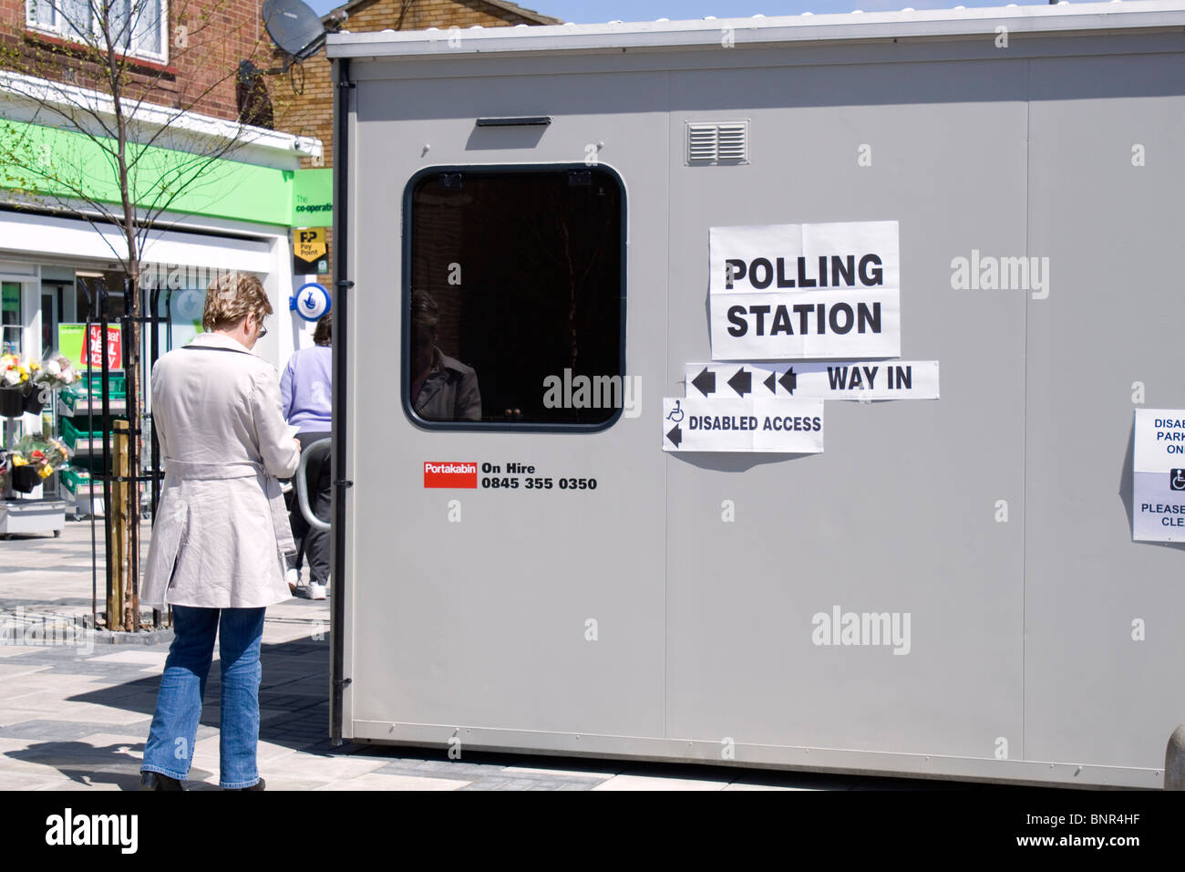Temporay voting booth hi-res stock photography and images - Alamy