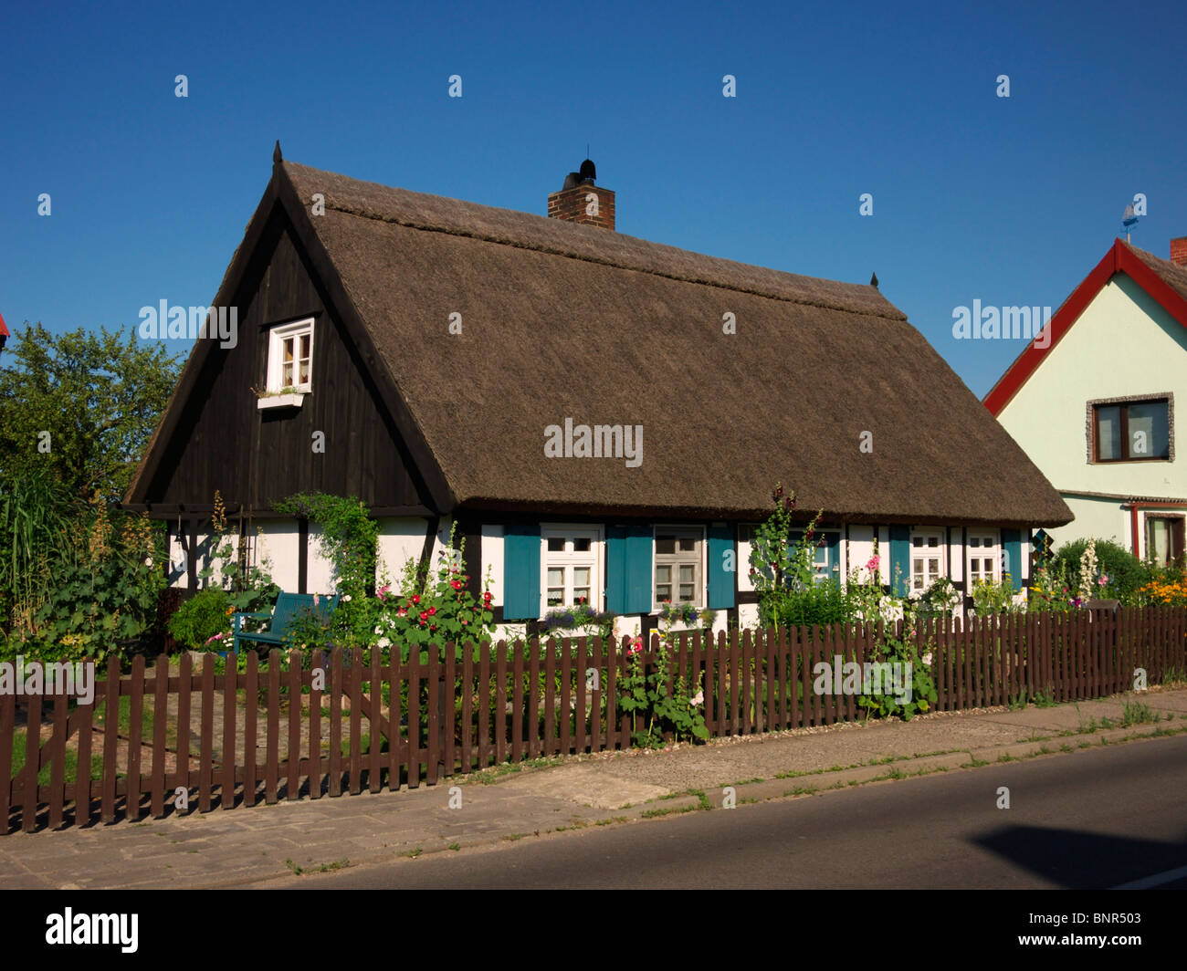 Traditional reeds-covered house in North-Eastern Germany Stock Photo ...