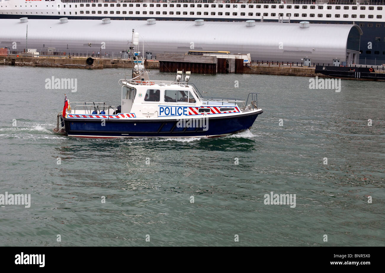 Police Boat patrolling Southampton waters Stock Photo - Alamy
