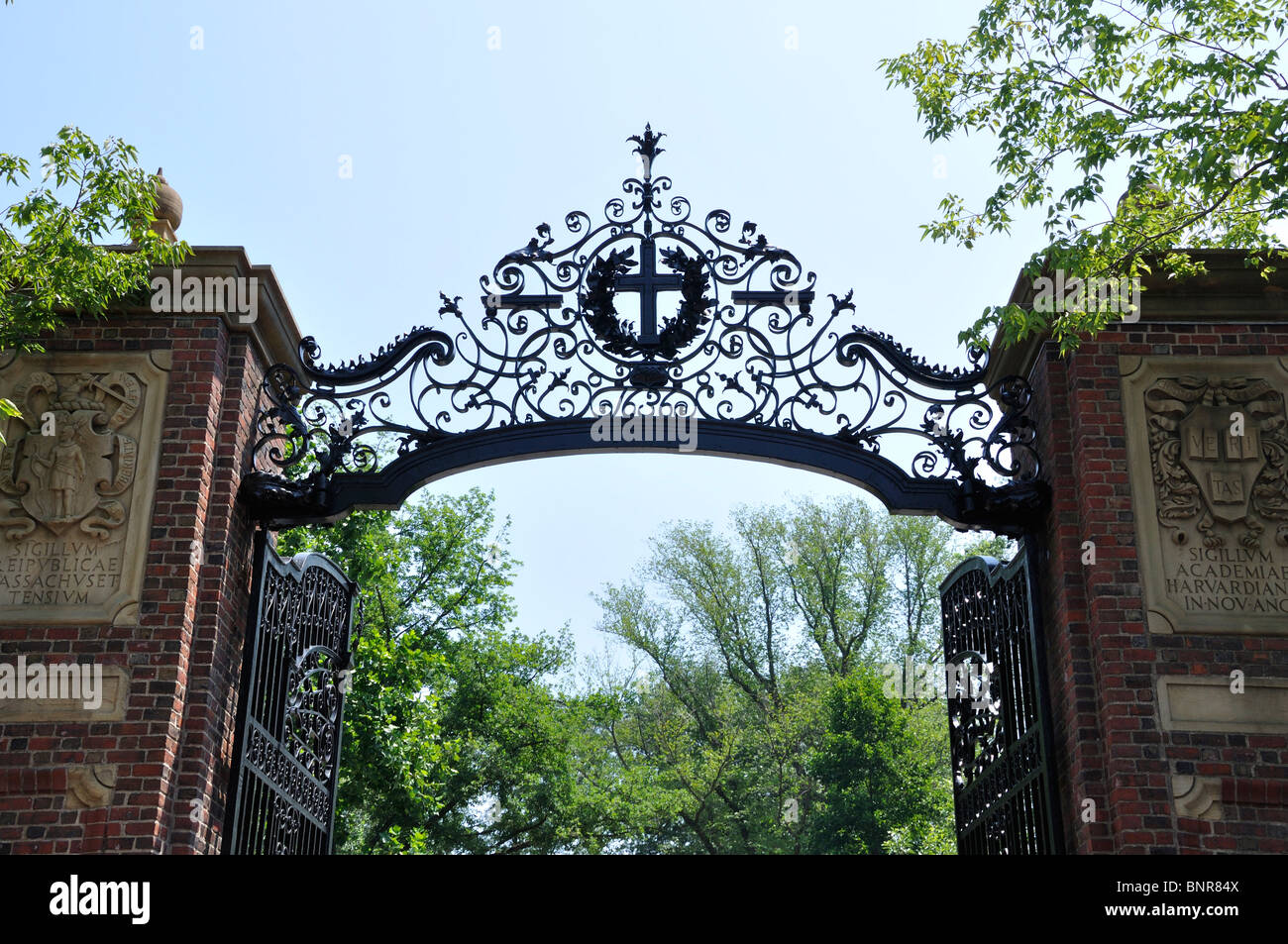 Harvard university gate hi-res stock photography and images - Alamy