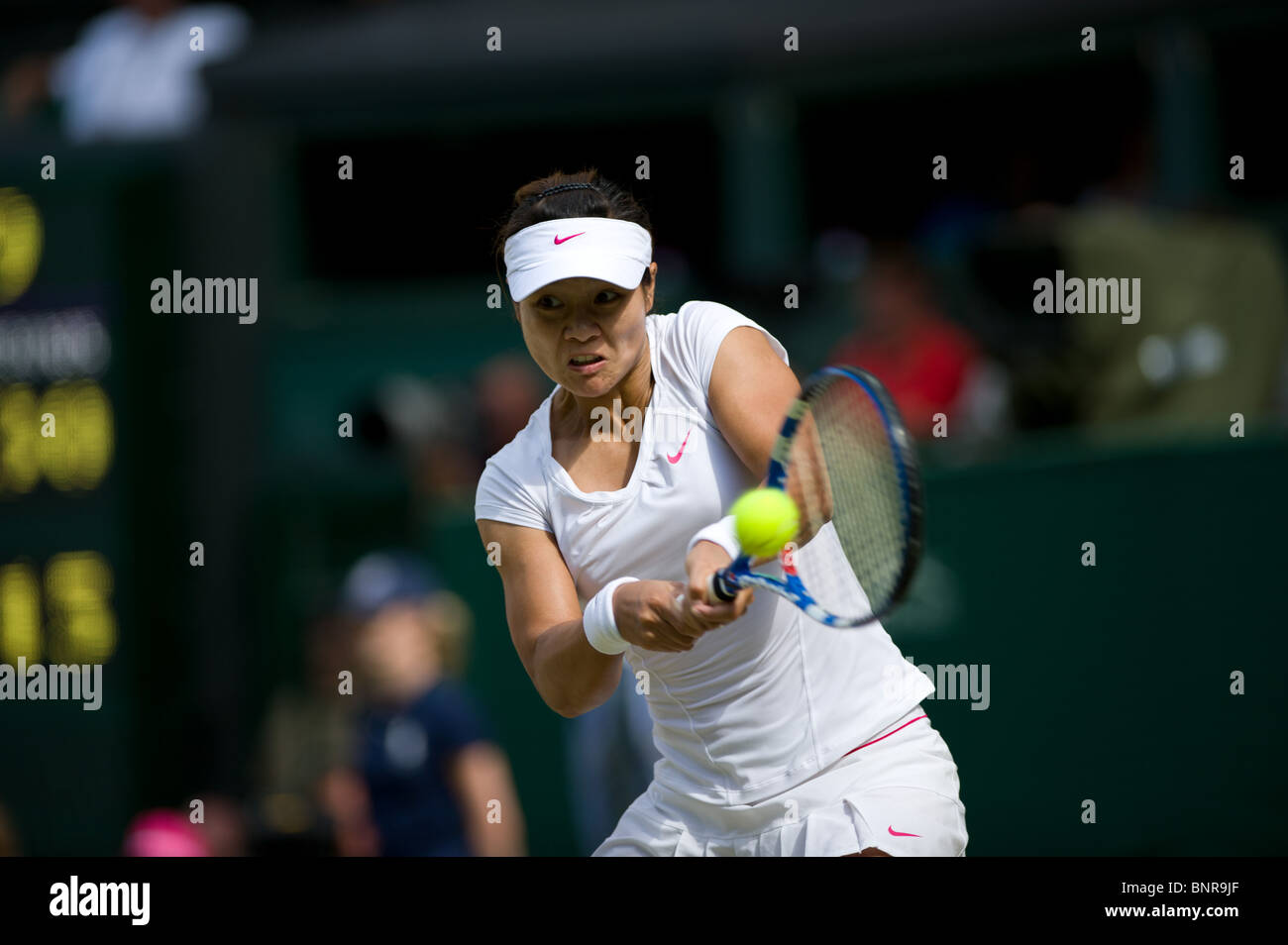 June 29 2010: Serena Williams USA (1) v Na Li CHN (9). Wimbledon ...