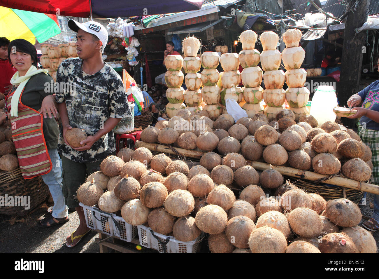 Philippine market hi-res stock photography and images - Alamy