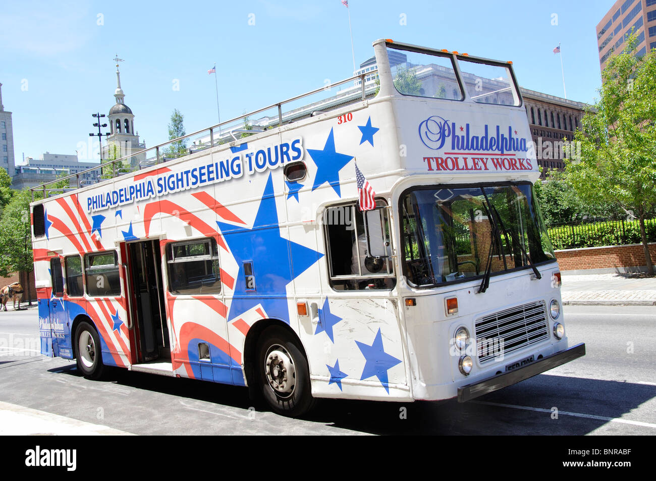Tour bus, Philadelphia, Pennsylvania, USA Stock Photo - Alamy