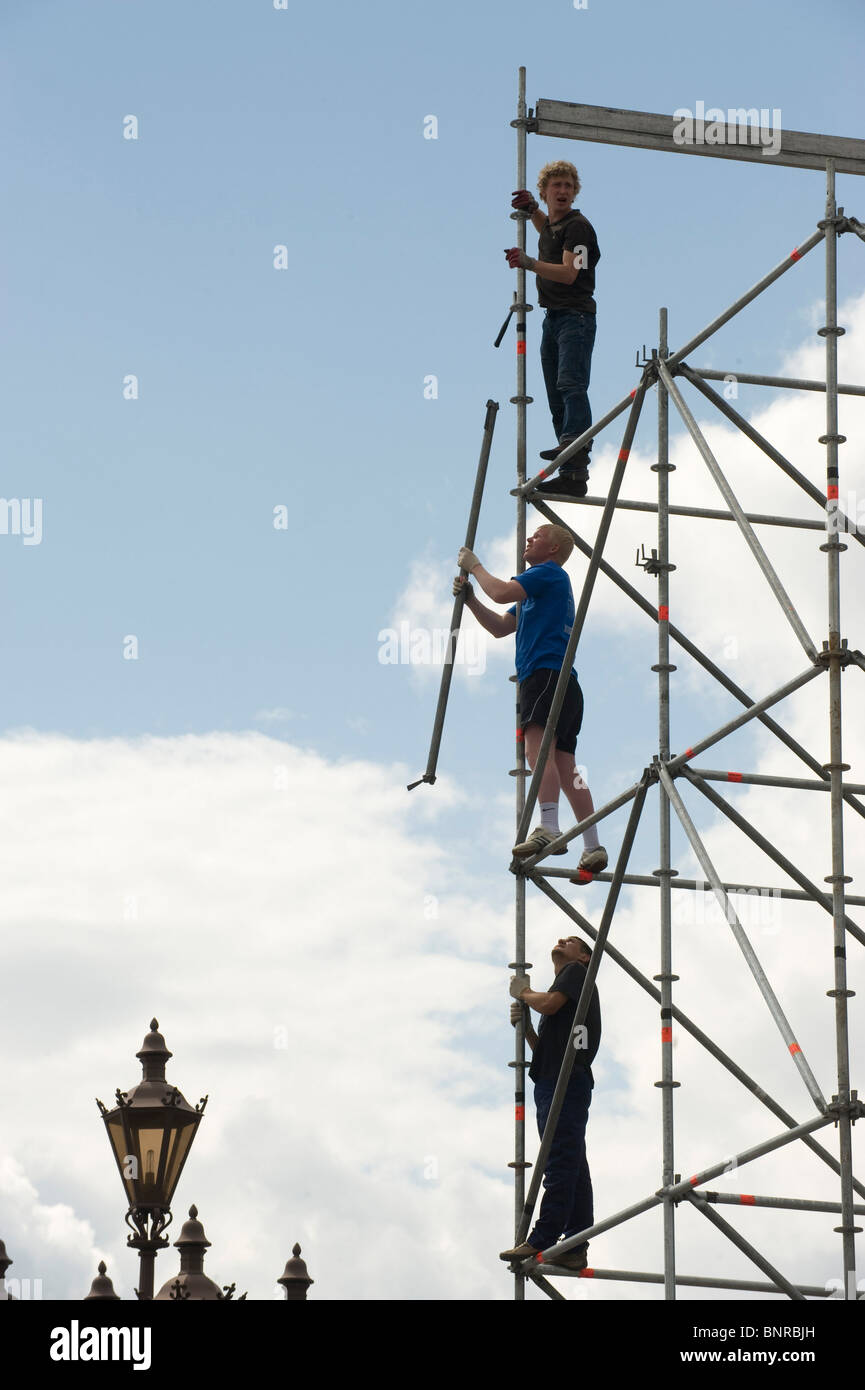 Scaffolding materials hi-res stock photography and images - Alamy