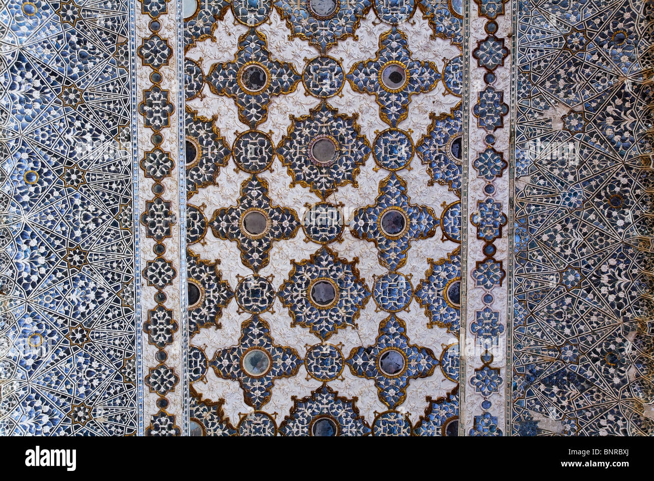 India - Rajasthan - Jaipur - mirrored ceiling at the Amber Palace Stock ...