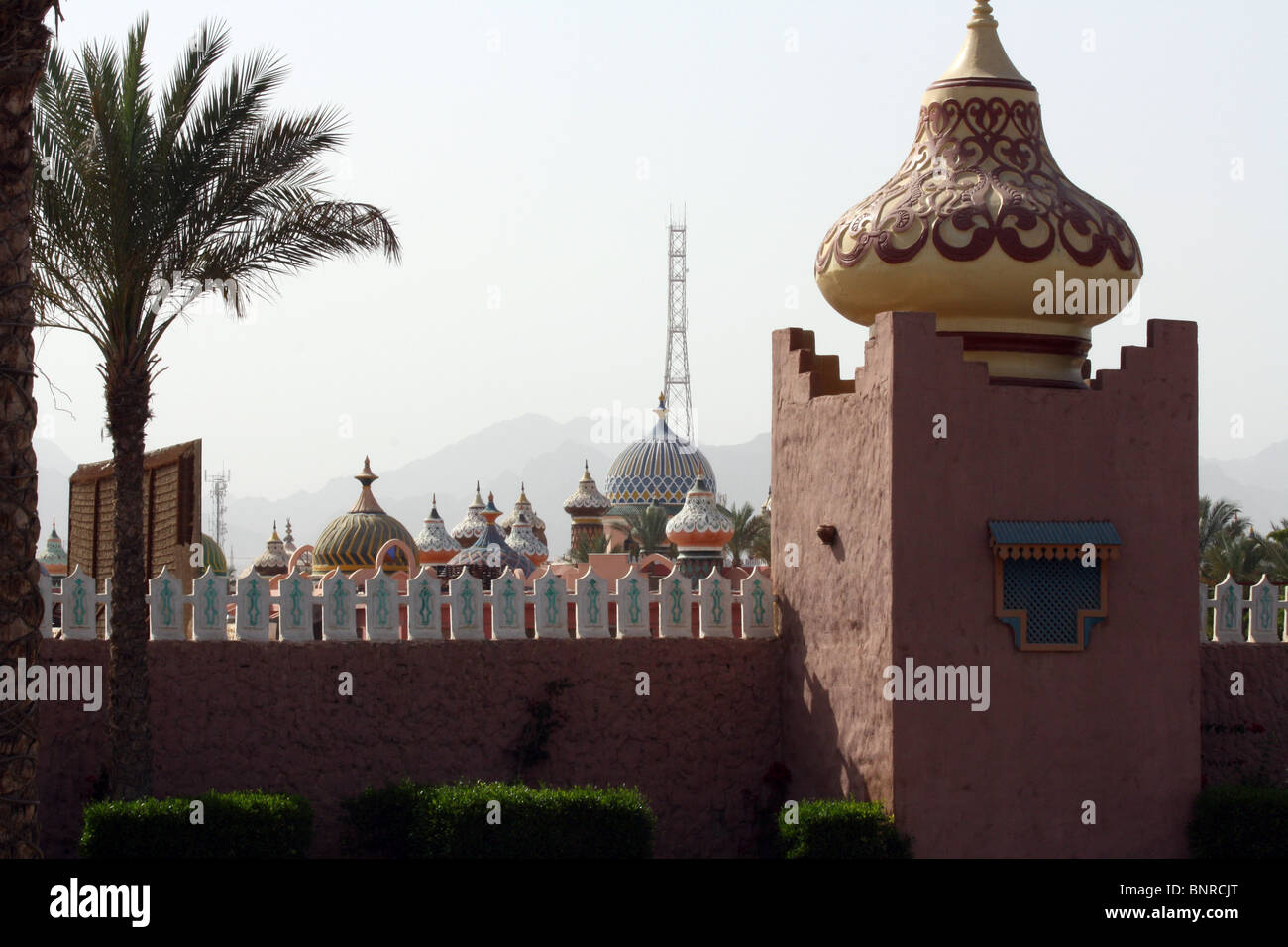 Egyptian buildings hi-res stock photography and images - Alamy