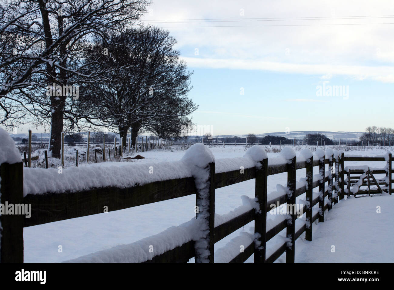 Snow scene yorkshire hi-res stock photography and images - Alamy