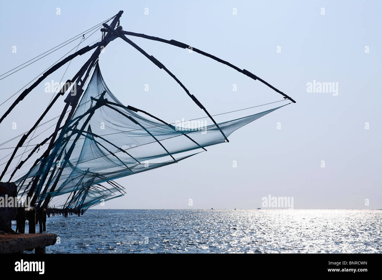 India - Kerala - Kochi - Chinese fishing nets Stock Photo - Alamy