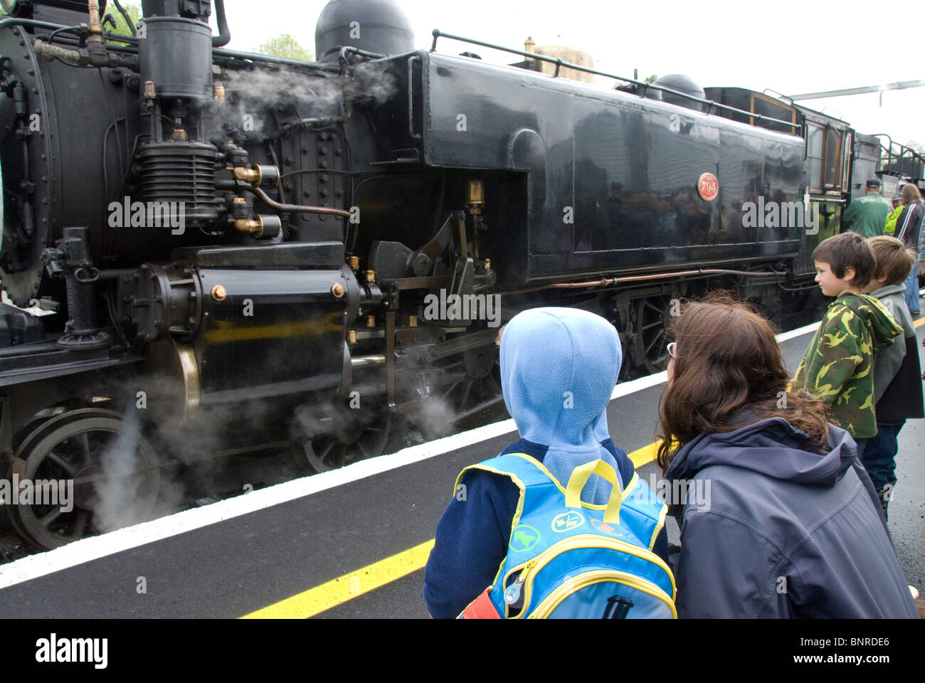 People watching steam train, Class Wab steam locomotive,Taihape railway ...