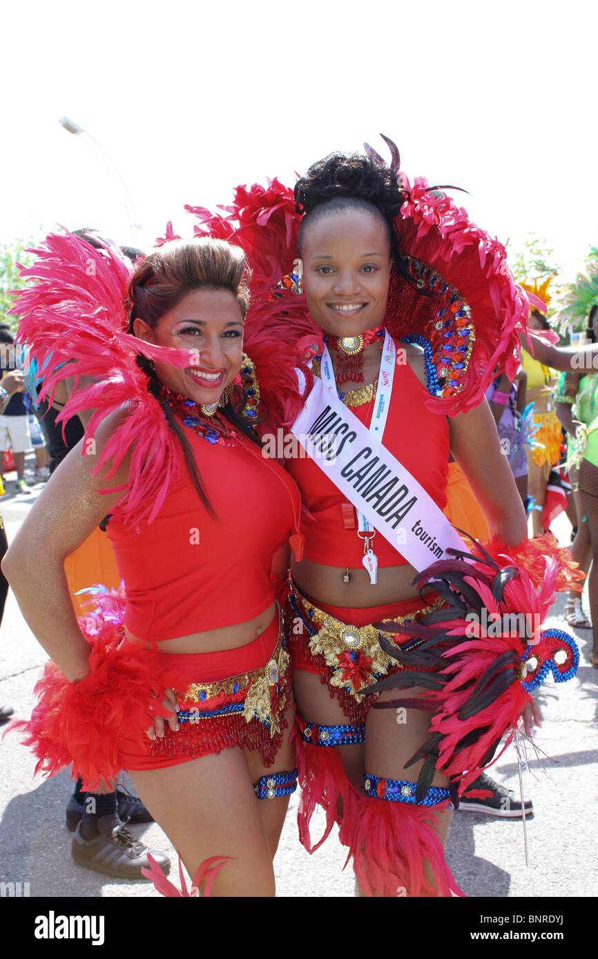 Black girls parade hi-res stock photography and images - Alamy