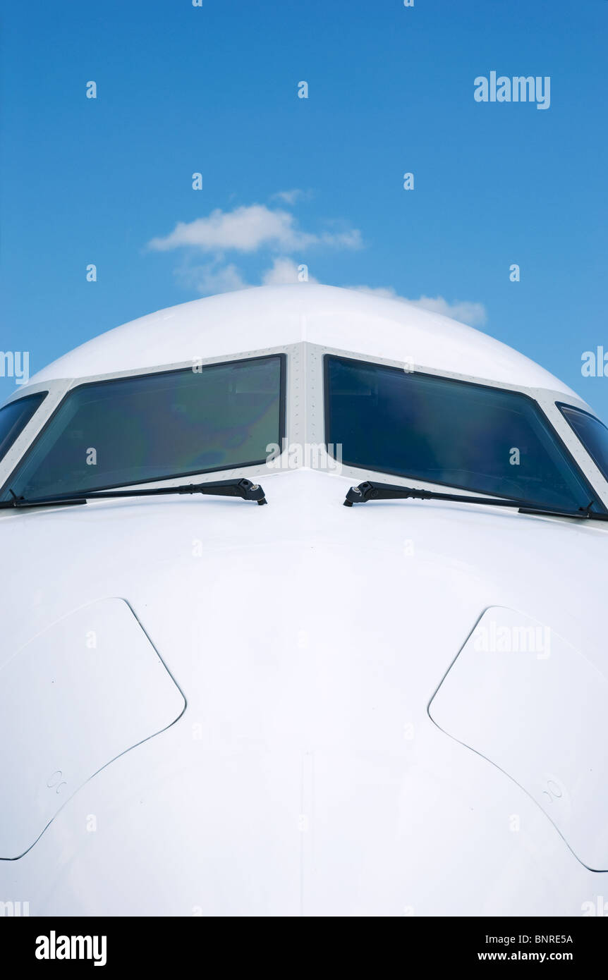 Cockpit windows hi-res stock photography and images - Alamy