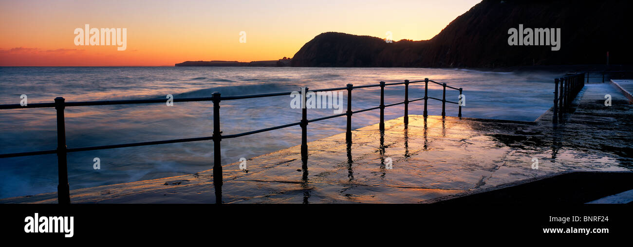 Pier sweep hi-res stock photography and images - Alamy