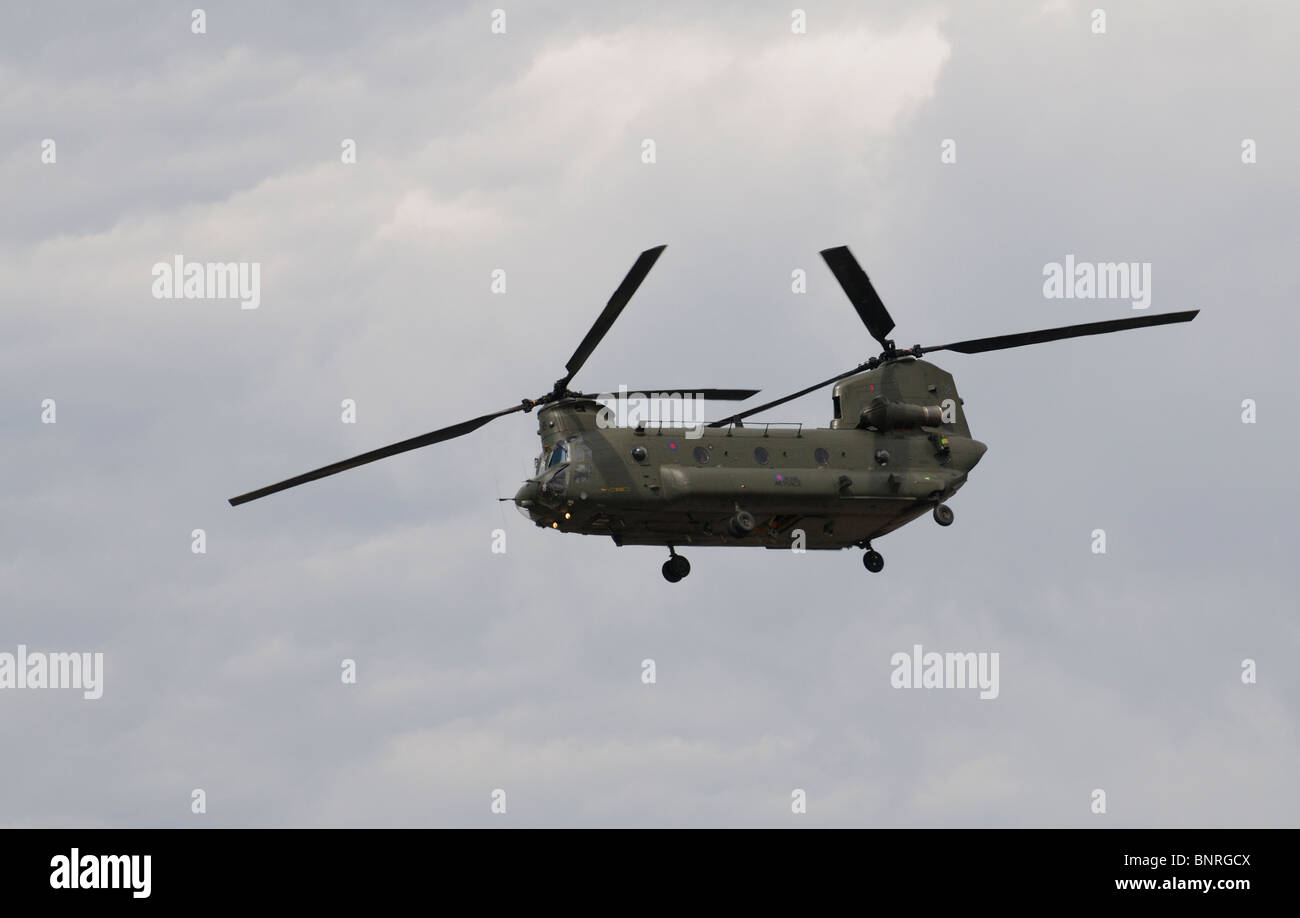 Chinook helicopter afghanistan hi-res stock photography and images - Alamy