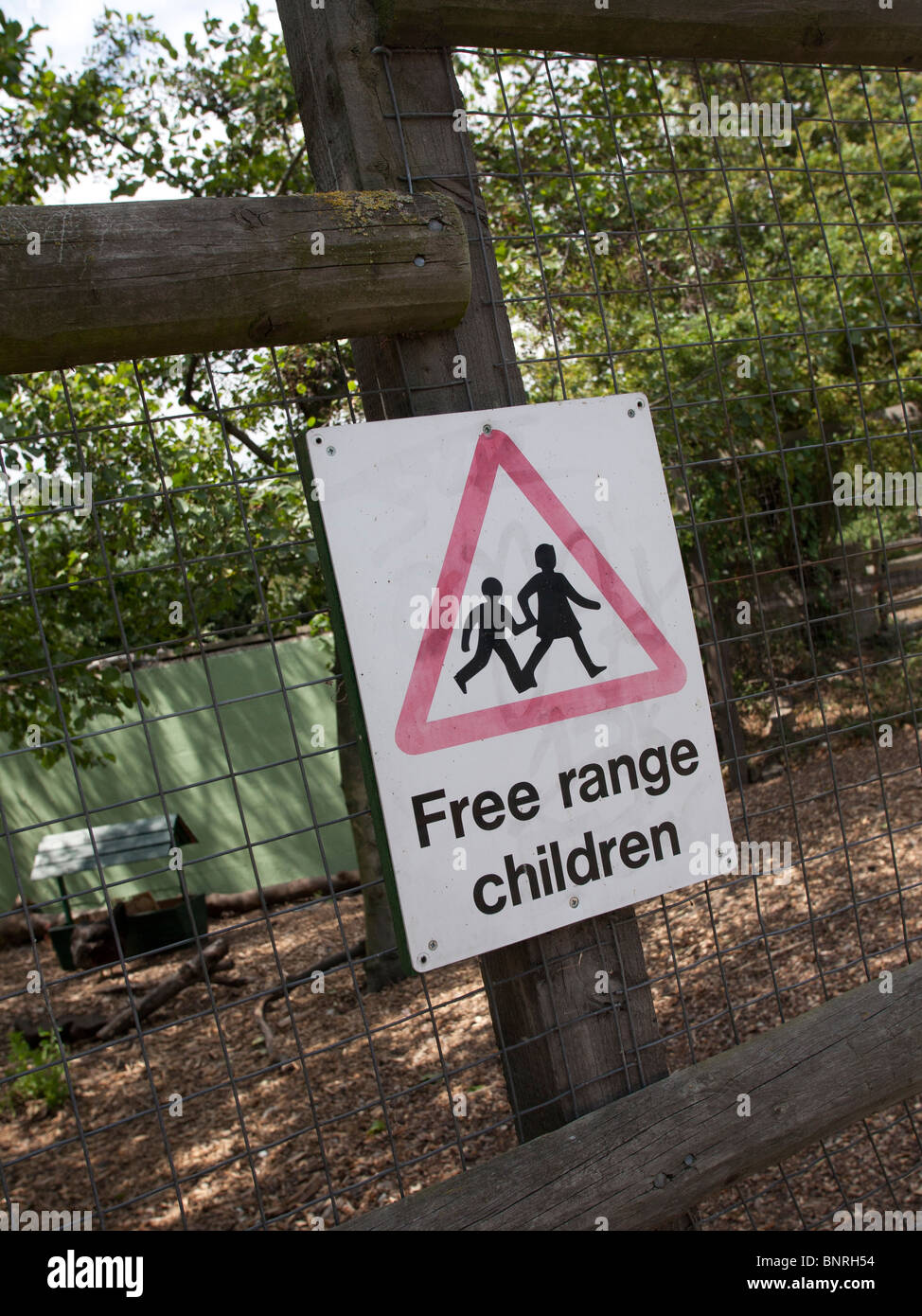 Warning sign "Free Range children Stock Photo - Alamy