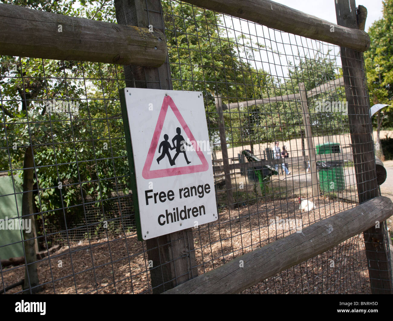 Warning sign "Free Range children Stock Photo - Alamy