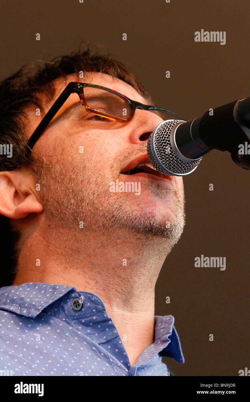 The lightning seeds hi-res stock photography and images - Alamy