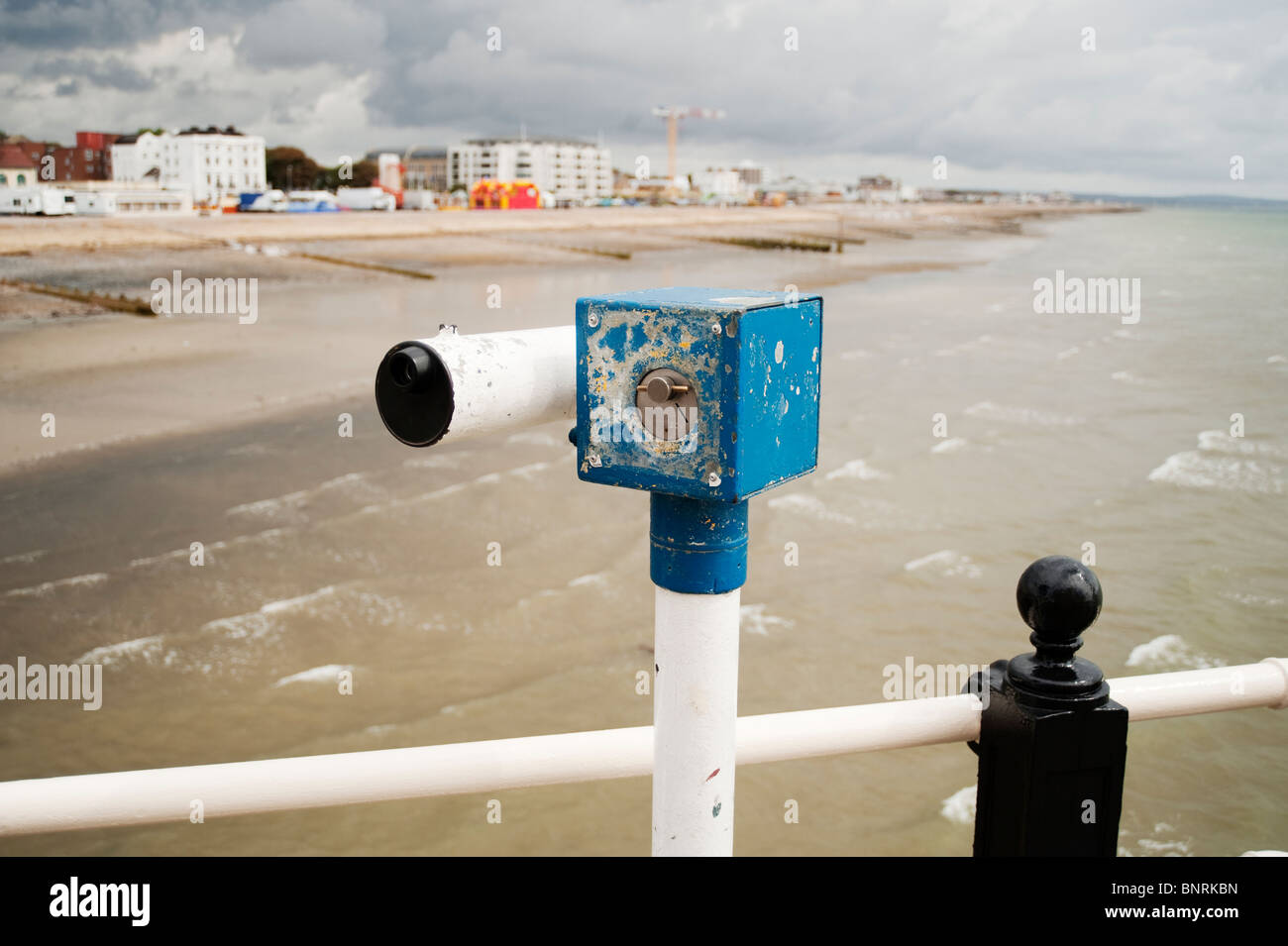 Seaside telescope hi-res stock photography and images - Alamy