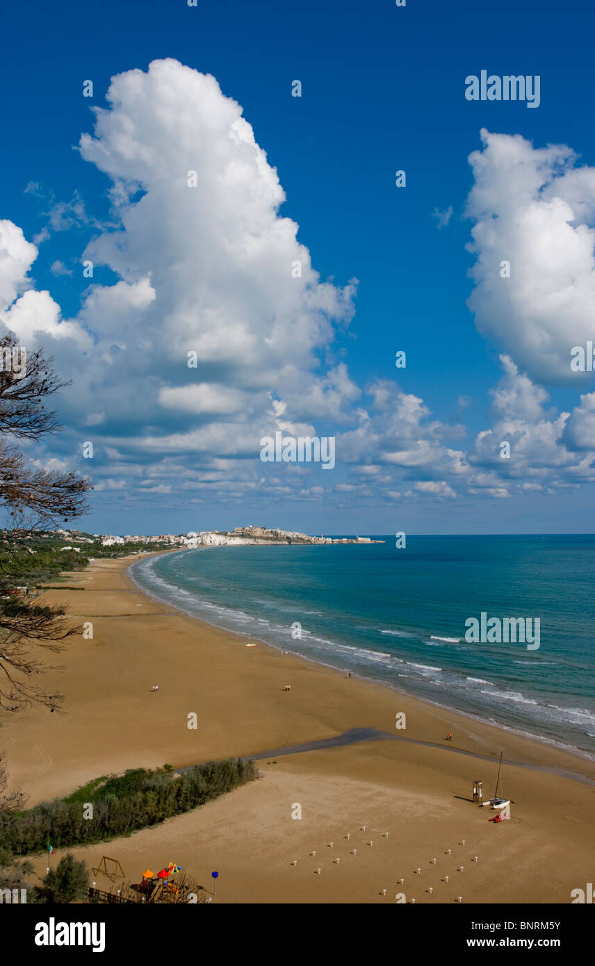 Italy, Puglia, Gargano coast Vieste beach Adriatic Stock Photo - Alamy