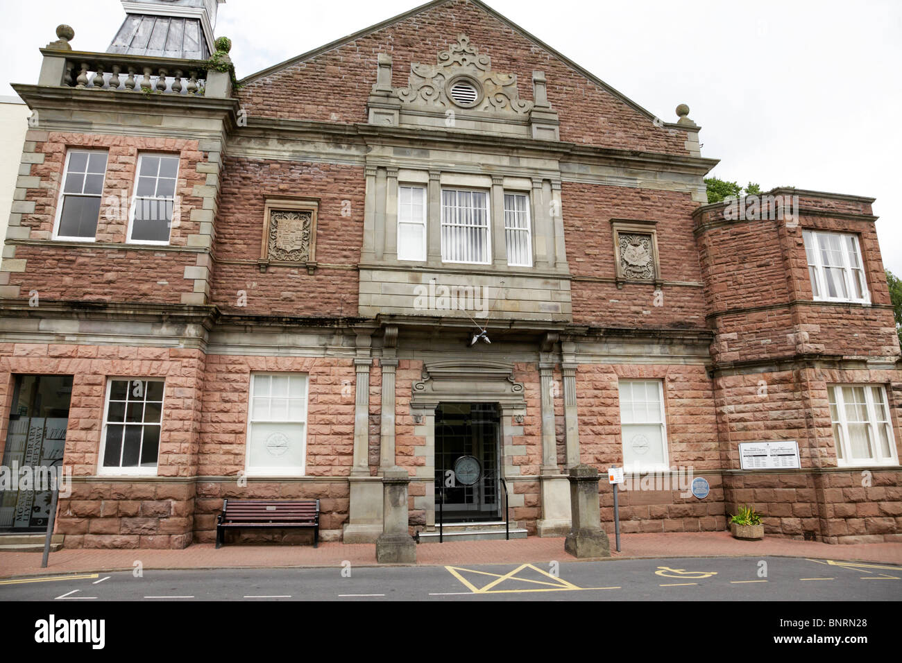 Public library uk hi-res stock photography and images - Alamy