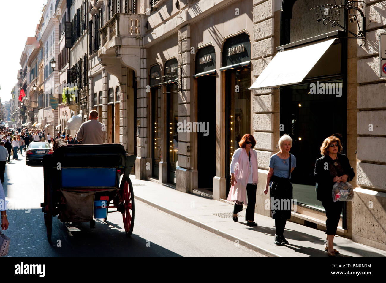 Rome street scene hi-res stock photography and images - Alamy
