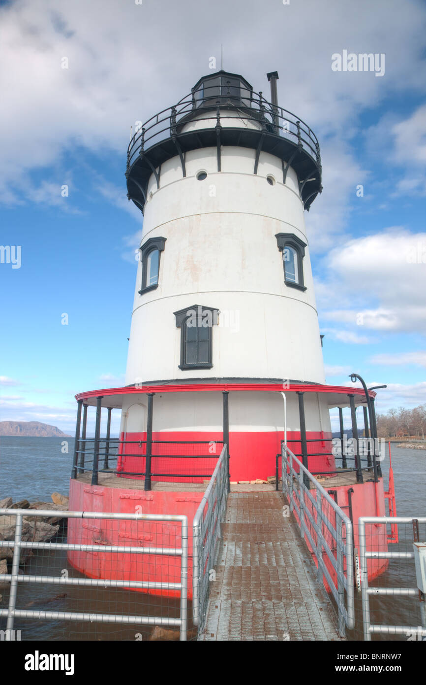 Tarrytown Lighthouse, on the Hudson River near the village of Sleepy ...