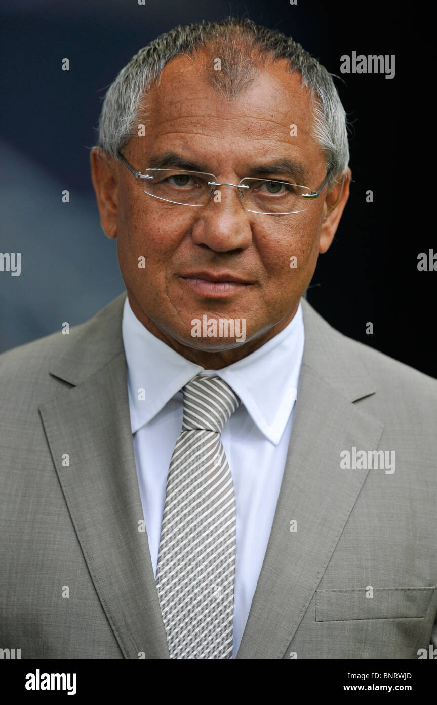 Felix Magath, manager of german Bundesliga FC Club Schalke 04 Stock ...
