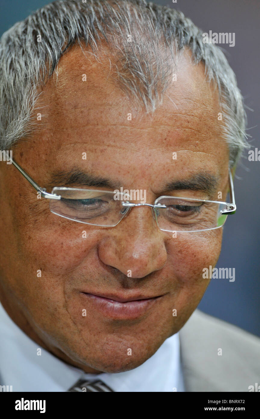Felix Magath, manager of german Bundesliga FC Club Schalke 04 Stock ...
