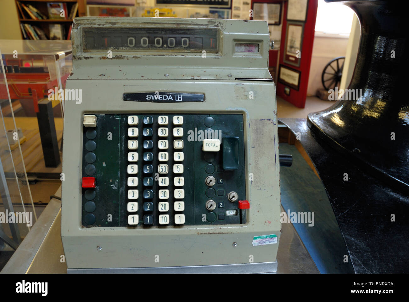 VINTAGE MONROE SWEDA CASH REGISTER Smith Sales LLC | atelier-yuwa.ciao.jp