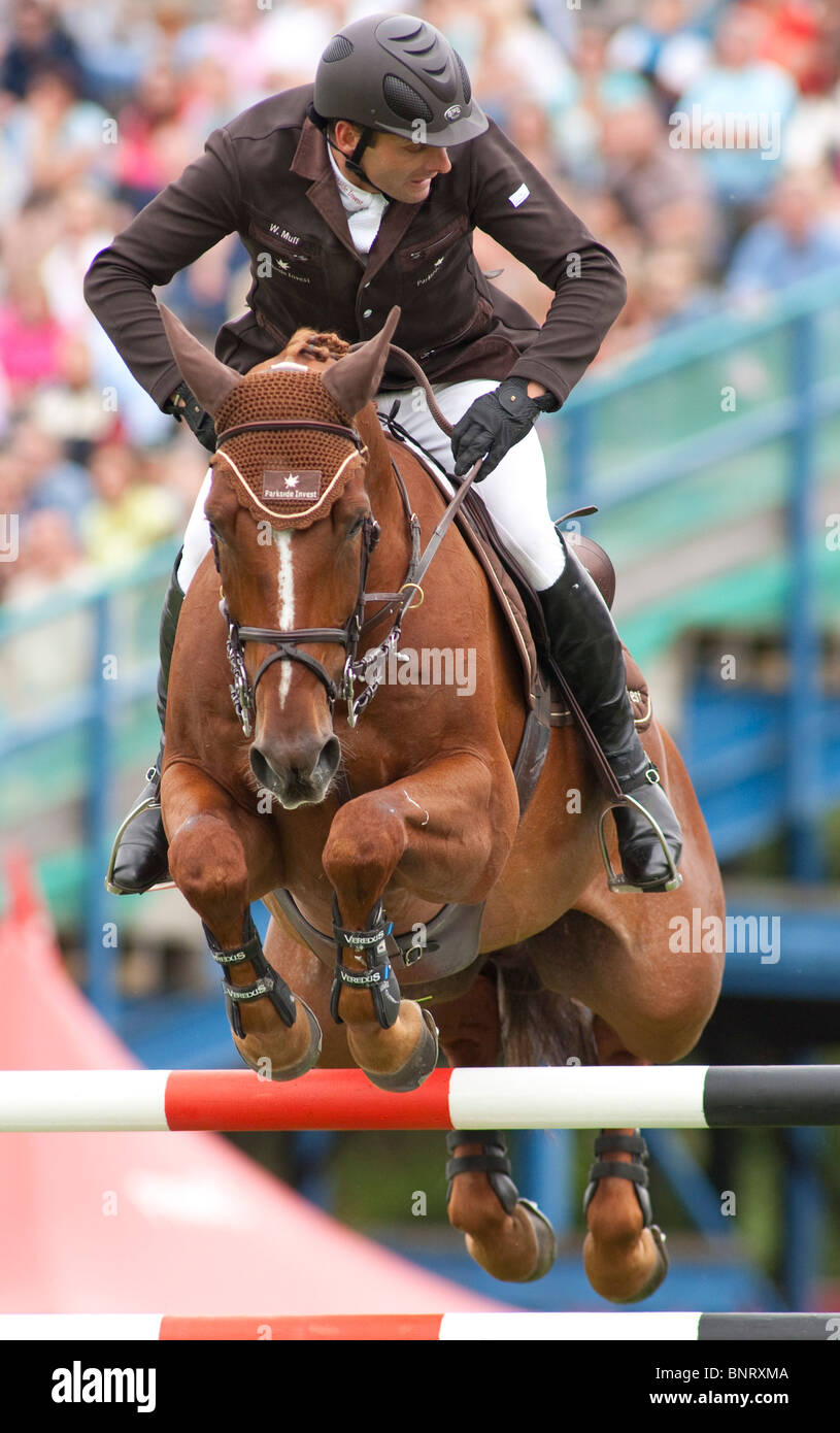 HICKSTEAD ENGLAND 2010. The Longines Royal International Horse Show ...