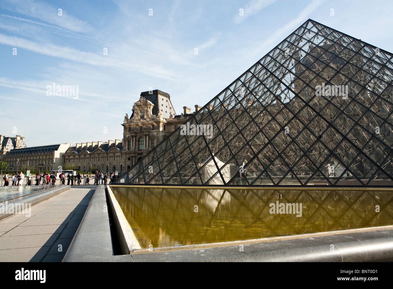 The Pyramid at the Louvre by architect I M Pei Stock Photo - Alamy