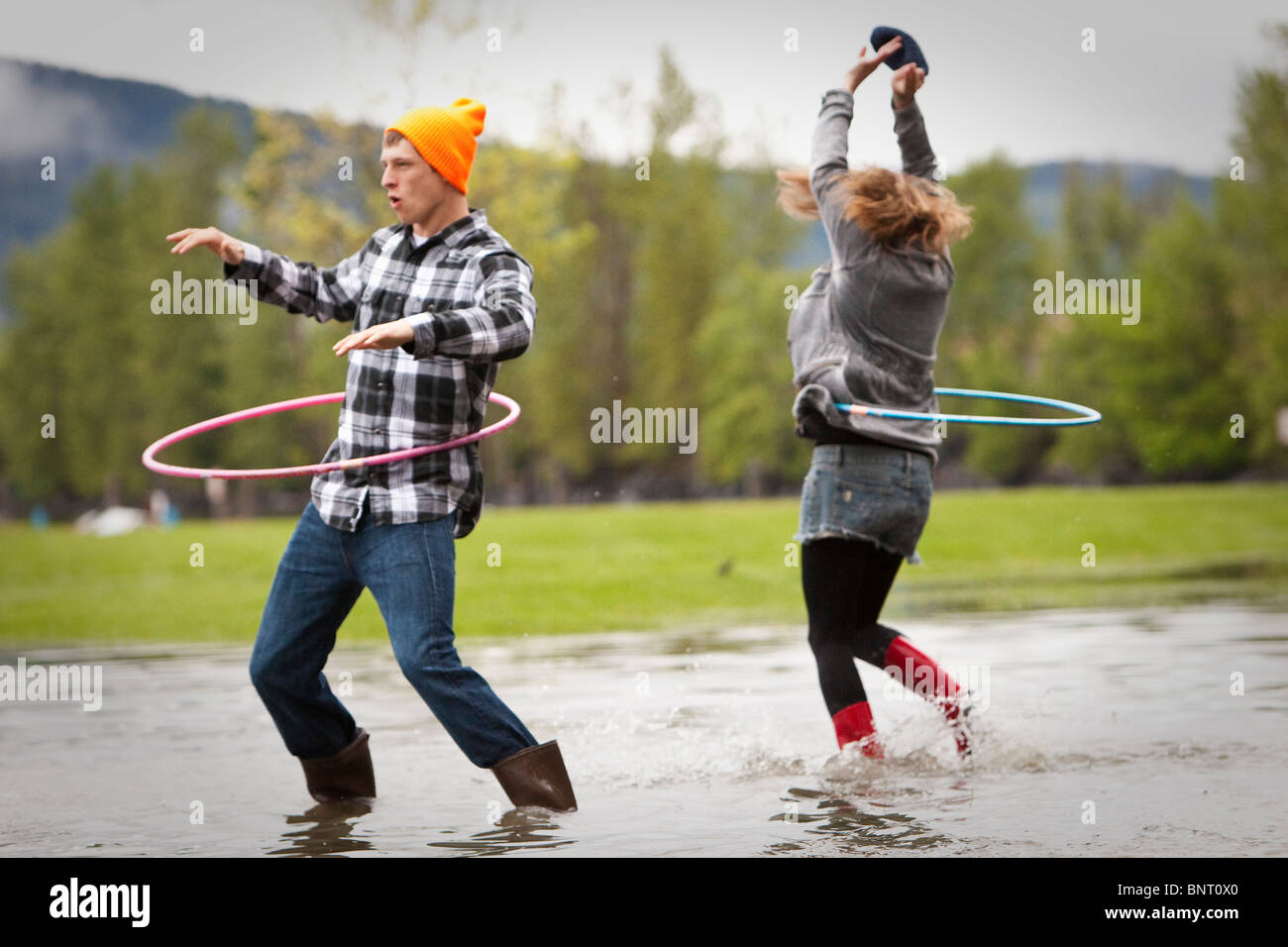 Native american hoop dance hi-res stock photography and images - Alamy