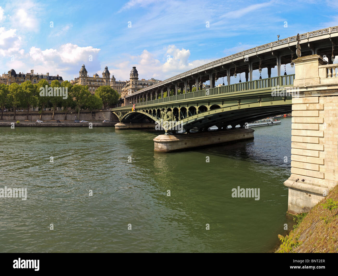 Bridge over the river Seine in Paris, France Stock Photo - Alamy