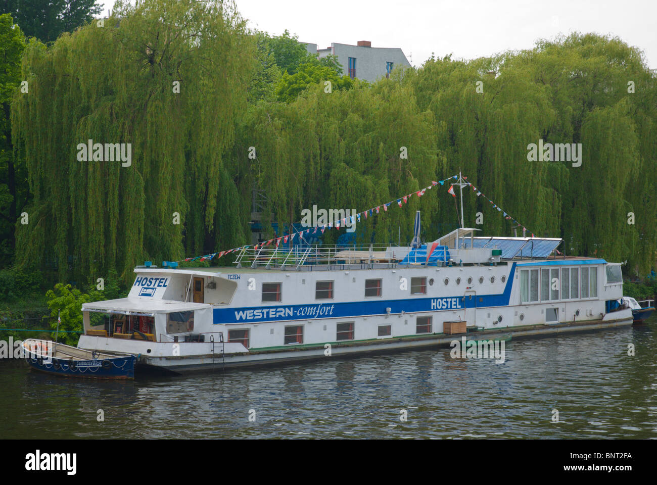 Floating hotel and hostel hi-res stock photography and images - Alamy