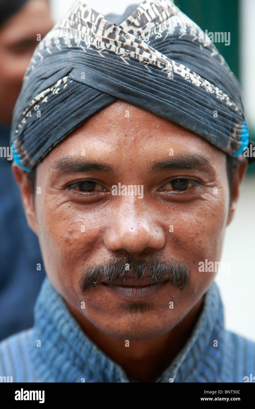 Indonesia; Java; Yogyakarta; Kraton, sultan's palace, retainer in ...