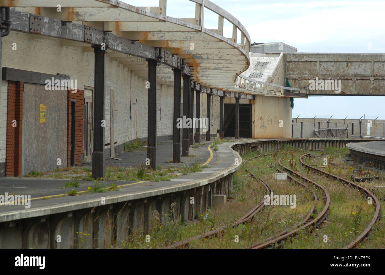 Disused folkestone harbour station hi-res stock photography and images ...