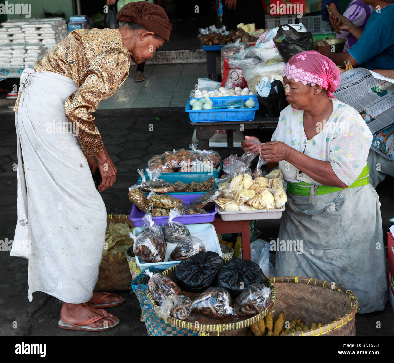 Indonesia; Java; Yogyakarta; market, people Stock Photo - Alamy