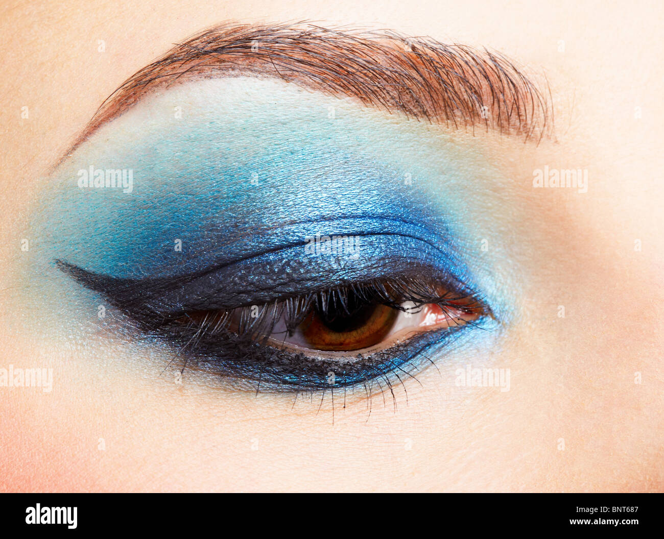 Eye zone makeup hi-res stock photography and images - Alamy