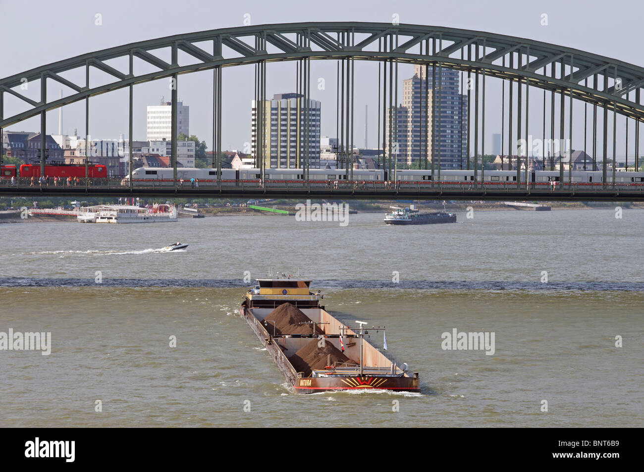 Rhine barge hi-res stock photography and images - Alamy