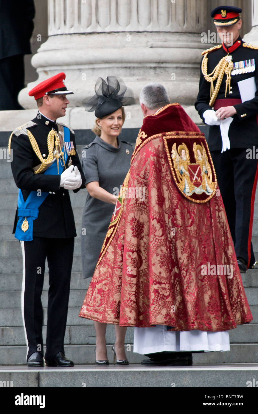 A remembrance service for the Iraq war, attended by HRH Queen Elizabeth ...