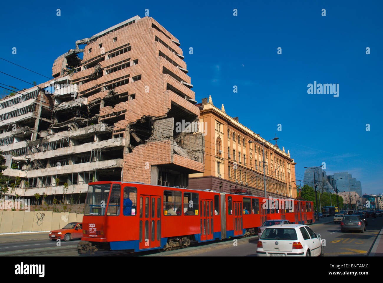 East is east 1999 hi-res stock photography and images - Alamy
