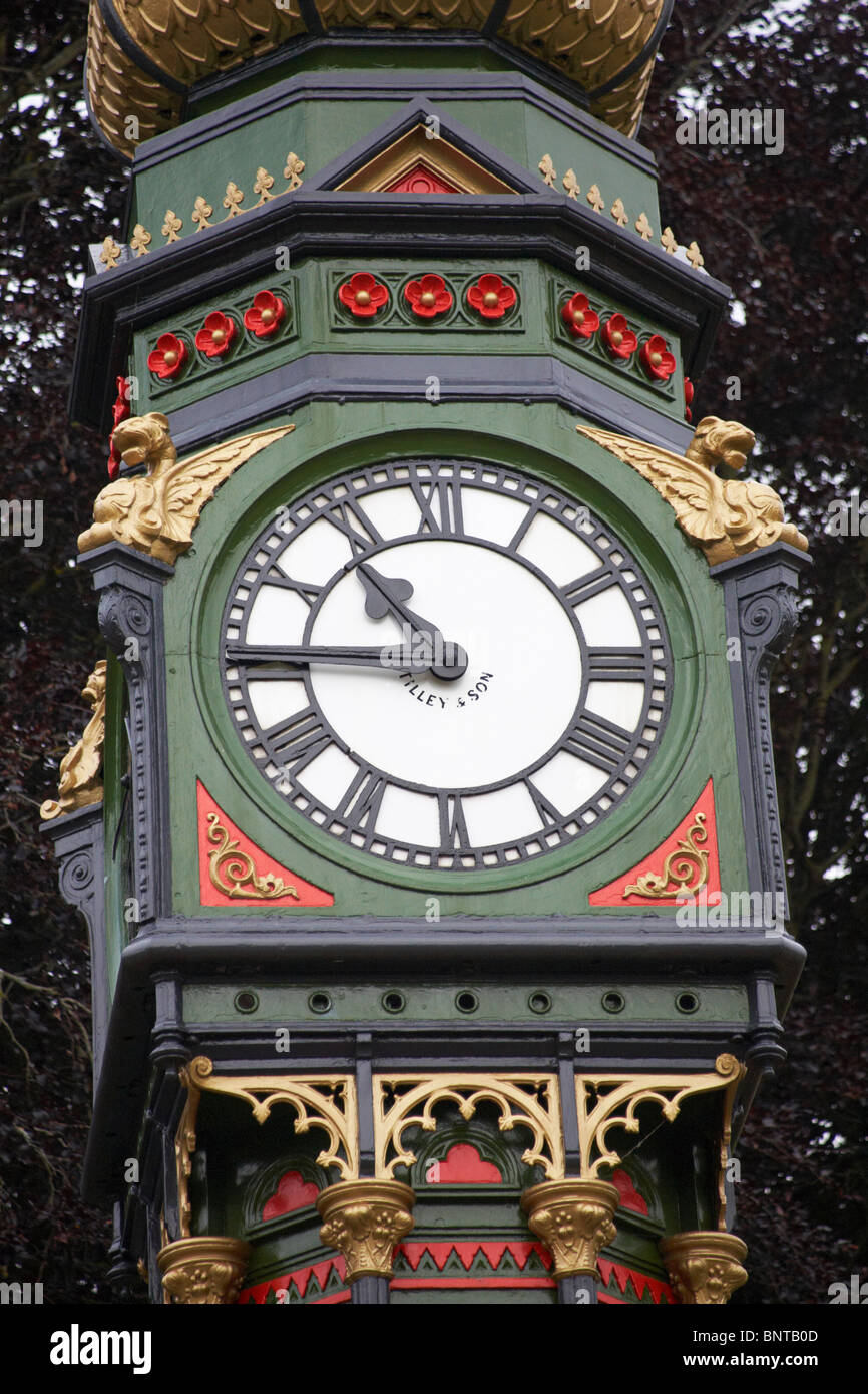 Clock tower park hi-res stock photography and images - Alamy