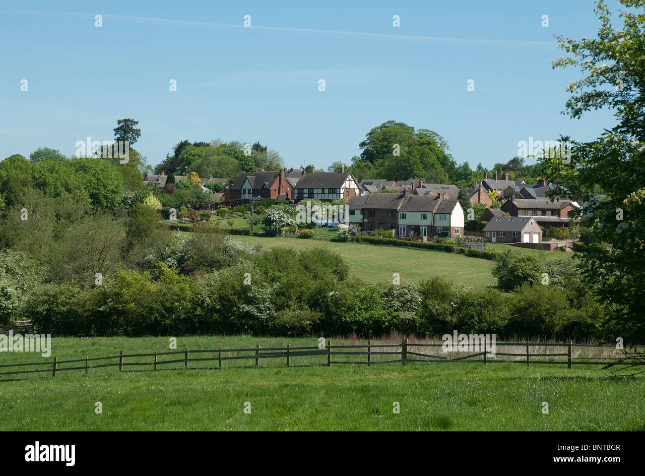 Rural estates housing england hi-res stock photography and images - Alamy