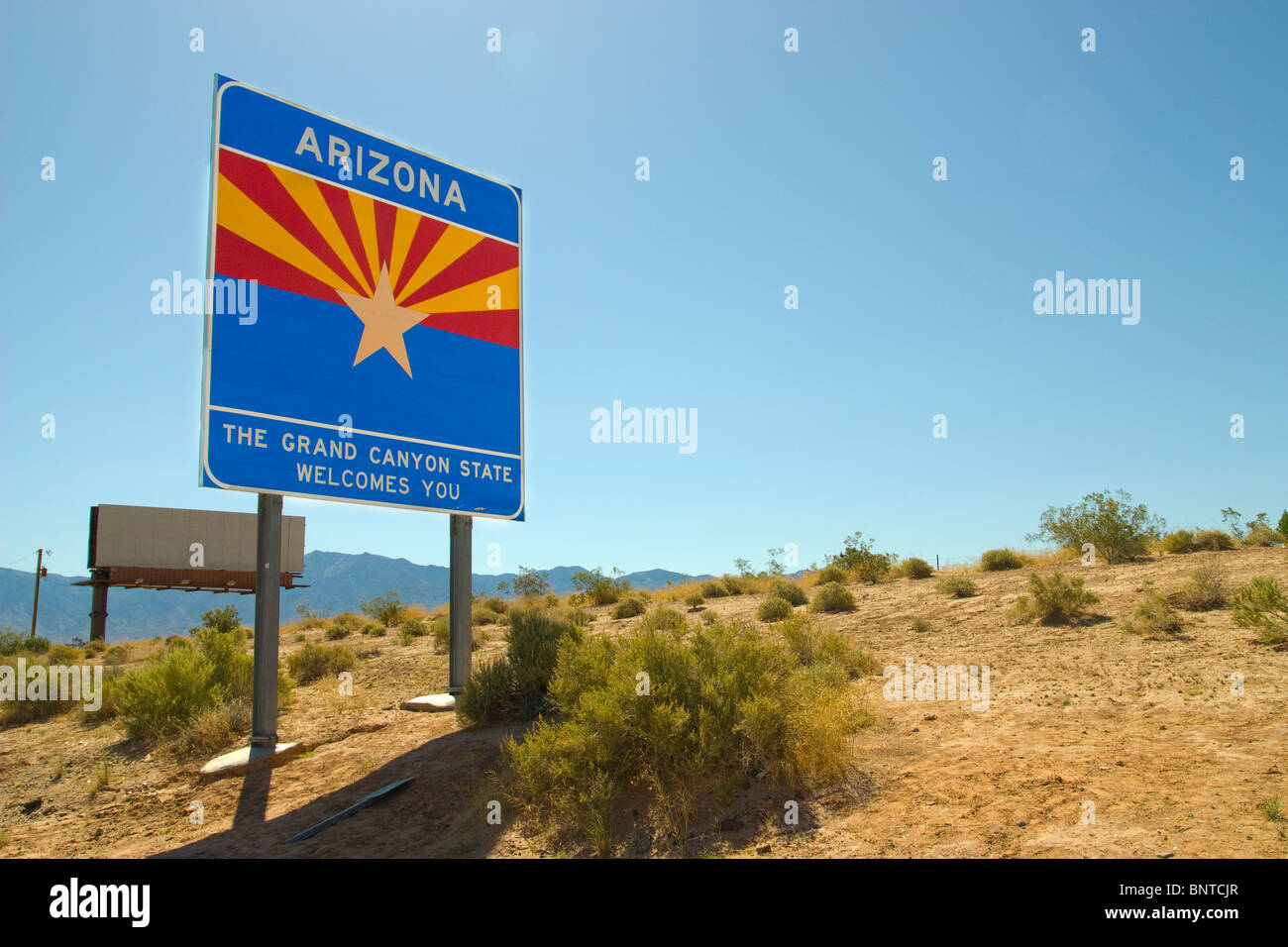 Desert road sign hi-res stock photography and images - Alamy