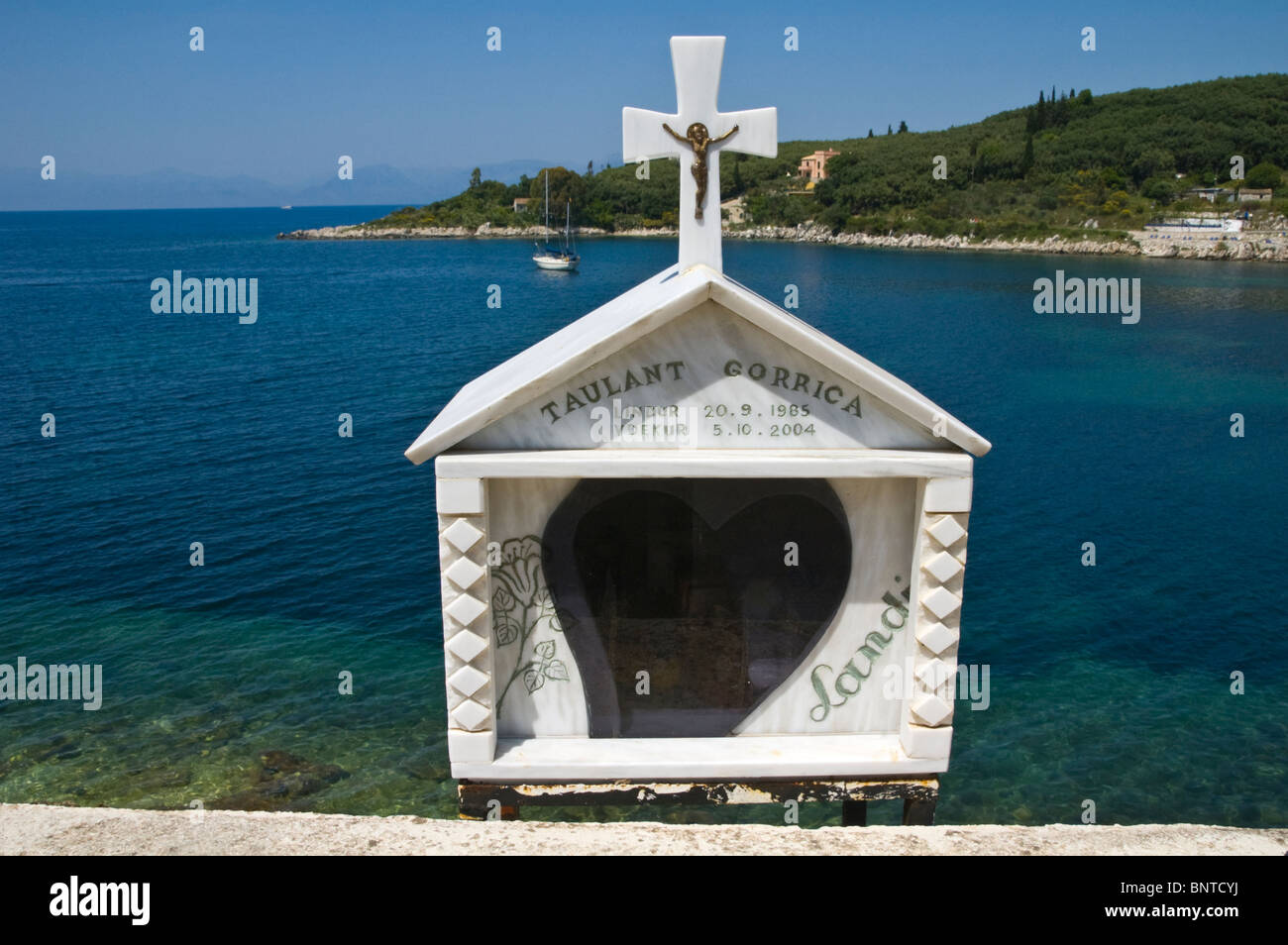 Greek shrine europe hi-res stock photography and images - Alamy